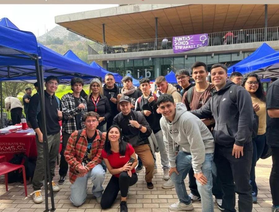 FAE UDP celebra segunda feria de voluntariado en alianza con grandes fundaciones de impacto ...